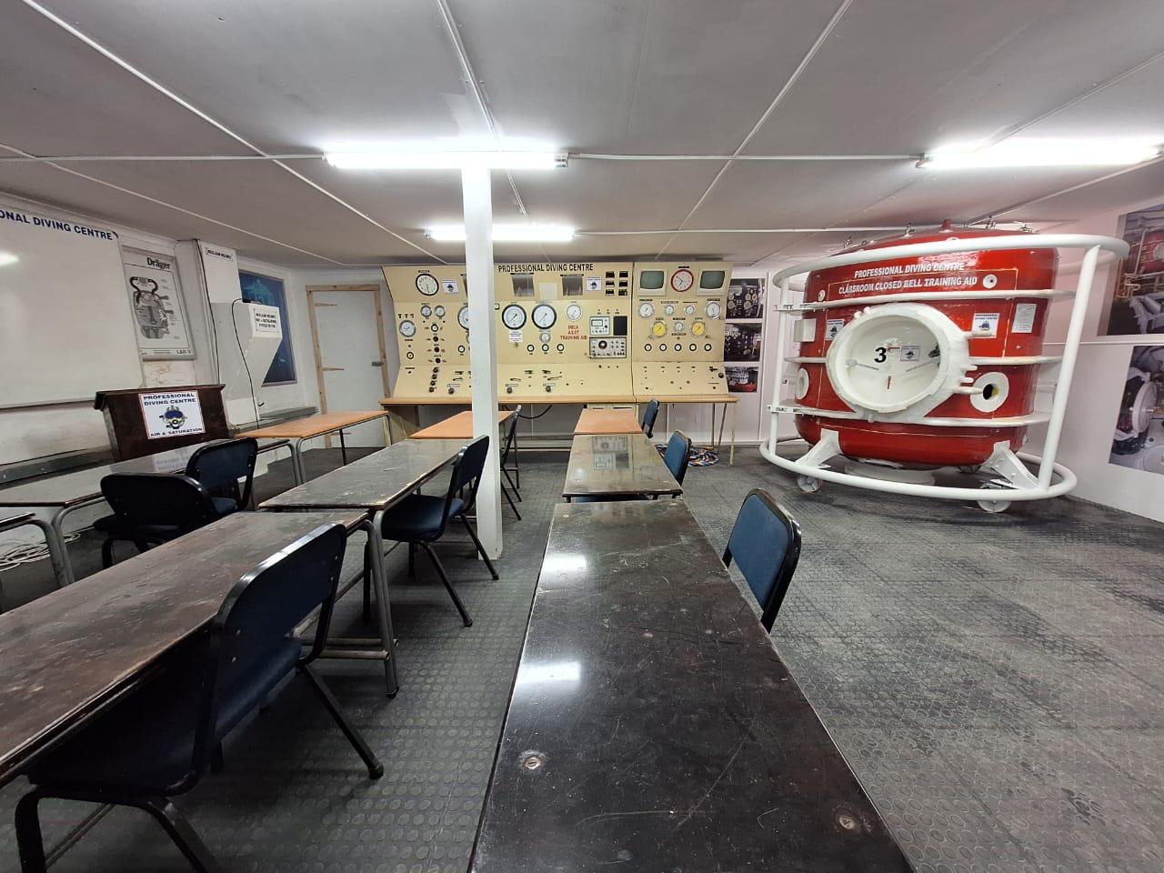 PDC CLOSED BELL INFORMATION PACKAGE – Professional Diving Centre