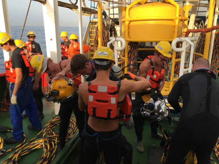 PDC CLOSED BELL INFORMATION PACKAGE – Professional Diving Centre